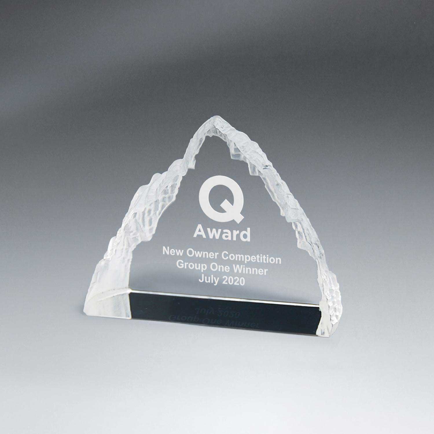 PACESETTER AWARDS | GI639A — Crystal Iceberg - Small | Free Set ups and ...